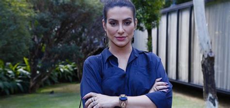 Cleo Pires revela que é apaixonada por joias por causa dos pais Notícias da TV