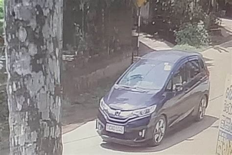 මල්වතු හිරිපිටිය පන්සලේ හිමිනම ඝාතනය කිරීමට පැමිණි සැක කරුවන් ව්‍යාජ අංකය තහඩුවක් සහිත රථයට ගිනි