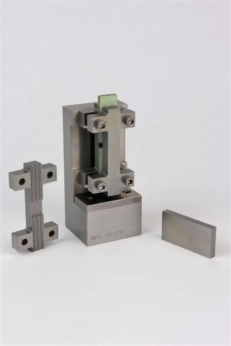 Compression Wyoming Test Fixtures