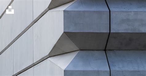 낮에는 회색 콘크리트 건물 사진 Unsplash의 무료 회색 이미지