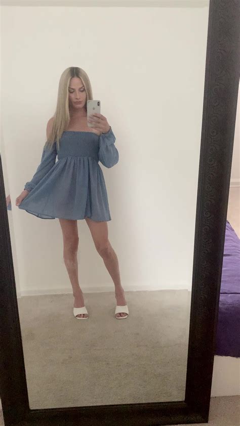 Blonde Is Packin Scrolller