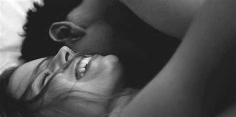 8 Best Sex Positions For Female Orgasm Using A Pillow Yourtango