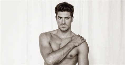 Man Central David Lavin Vasquez In Swimwear