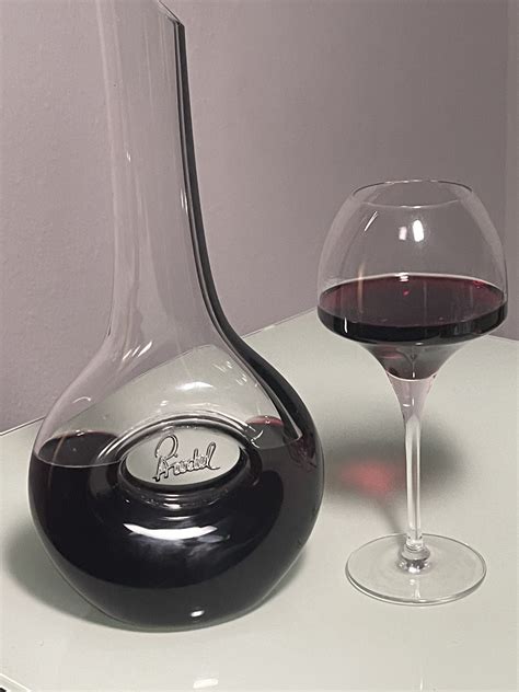 The Art Of Decanting Wine When And How To Do It 019 Wine