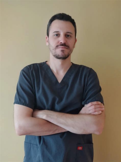 Д р Борислав Губеров Зъболекар Стоматолог София Супердок