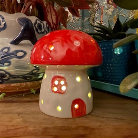 Natural Shell Ceiling Light Shell Light Elegant Wall Lamp Handmade Pendant Light Bohemian Design