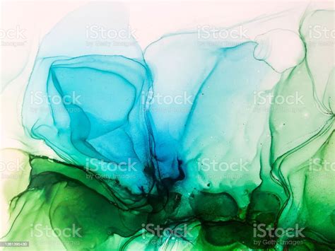 추상밝은 색의 유체 배경 황금 줄무늬가 있는 손으로 그린 알코올 페인팅 배경 디자인을 위한 액체 잉크 기술 텍스처 건강관리와 의술에 대한 스톡 사진 및 기타 이미지 Istock