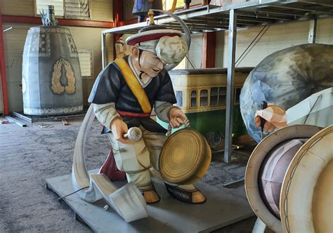 그림토리 사물놀이는 사물 즉 꽹과리 장구 북 징의 네가지 악기놀이라는 의미입니다 이 4가지 농악기는