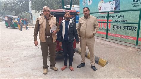 पडस न लडक क बहल फसलकर भग ल गय फर कय रप आरप गरफतर Neighbor seduced girl