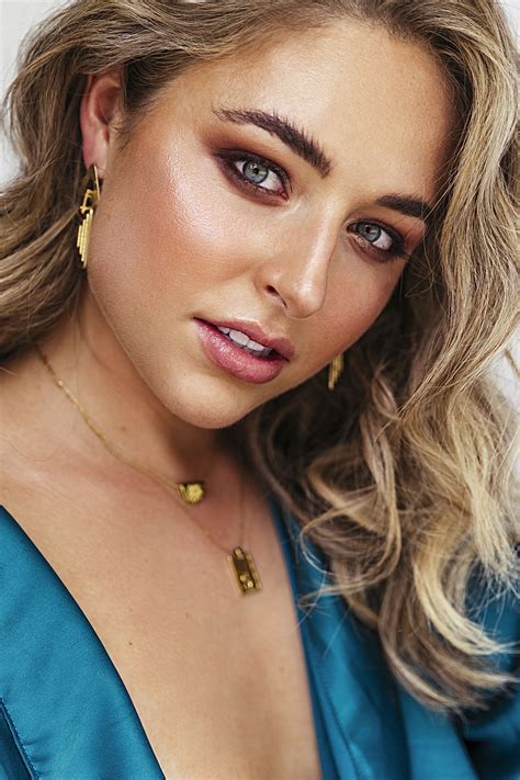 Isabella Matthews Silhouette Models