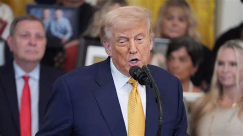 پرونده رسوایی جنسی اپستین؛ ترامپ وال استریت ژورنال را تهدید به پیگیری قضایی کرد یورونیوز