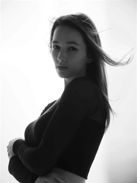 외국인 백인 여자 모델 크몽