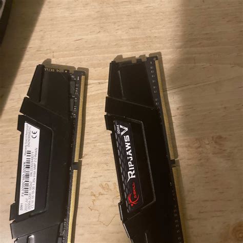 Msi Gtx 1070, 8gb used no box,two years use comes with 2 sticks of ddr4 ...
