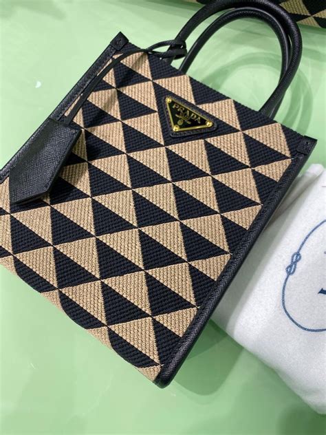 [프라다] 토트백