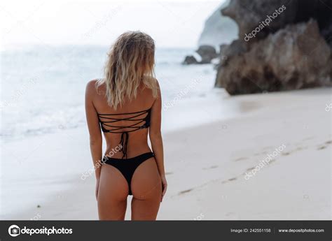Sexy Tan Booty Telegraph