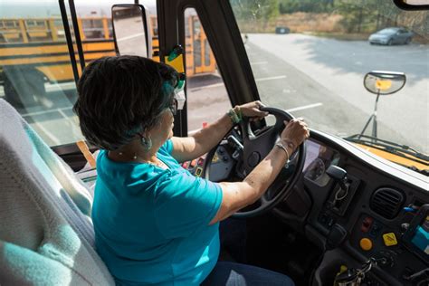 Do You Need A Cdl To Drive A School Bus The Us Sun