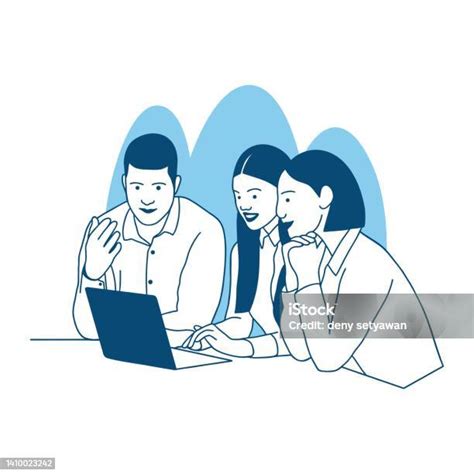 플랫 스타일 벡터 일러스트 레이 션 컴퓨터와 함께 작업하는 사람들의 다양한 팀 단체에 대한 스톡 벡터 아트 및 기타 이미지 단체 직원 3 명 Istock