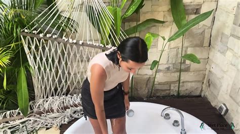 Stunning Anny Shower In Skirt In Jacuzzi Eporner Stunning Anny Shower In Skirt In Jacuzzi Eporner