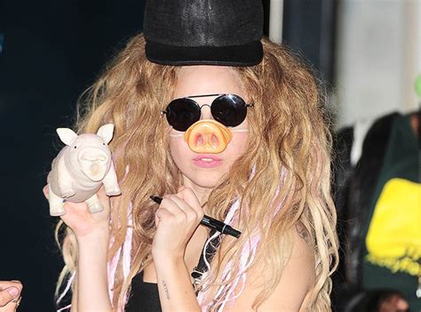 Lady Gaga As A Naughty Girlfriend With His Fans