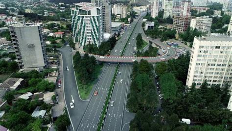 რას გეგმავს მერია გელოვანის გამზირსა და აღმაშენებლის ხეივანზე