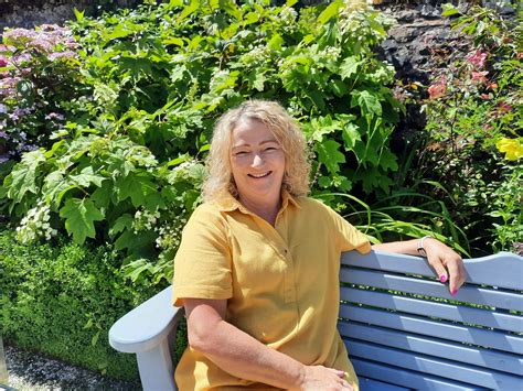 Siobh N Hughes Shares Her Experience With Sarcoma Breakthrough Cancer Researchbreakthrough