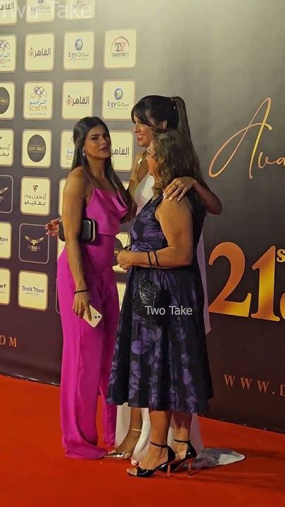 امها مش سعاد نصر ميران عبد الوارث ابنة احمد عبد الوارث بصحبة والدتها