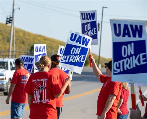 El Sindicato De La Uaw Rechaza Aumento Salarial Del 21 Por Parte De