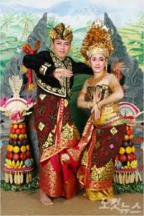 발리 전통 의상 입고 특별한 추억 남겨볼까 노컷뉴스