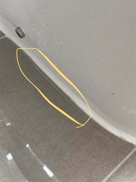 블라인드 블라블라 줄눈 다 해놔있는데 타일 깨져있는 것 발견하면 어떡할거야 자가 집이야