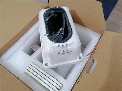 Conventional Reflective Beam Detector Has A Built In Laser Beam Pointer And Digital Guide Conventional Reflective Beam Detector Has A Built In Laser Beam Pointer And Digital Guide