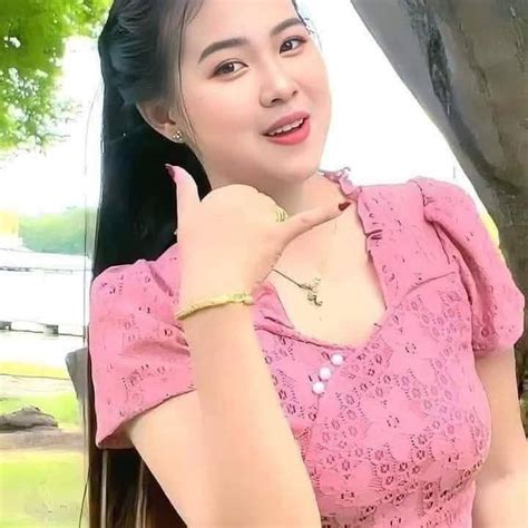 အပျိုကြီးမမ