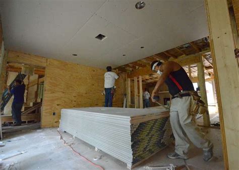 Hanging Drywall Day 1 Leonhouse