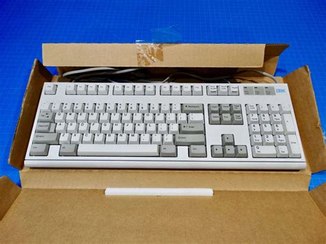 1994 Ibm Model M2 Keyboard 1395300 14 Feb 94 Clickykeyboards