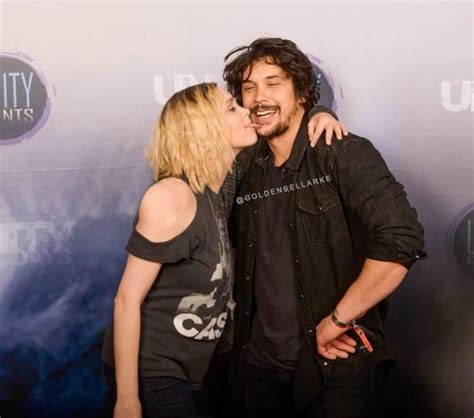 Bob Morley And Eliza Taylor The 100 The 100 Show Bellamy The 100