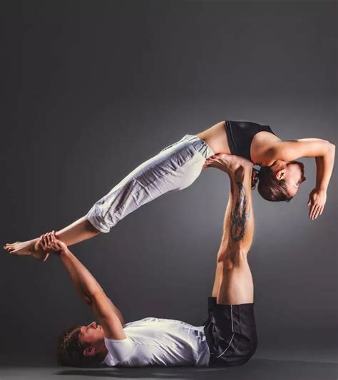 6 Effective Acro Yoga Poses For A Healthy Body
