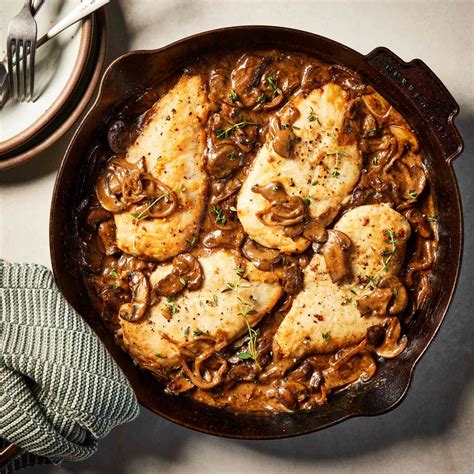 The Ultimate Comfort Food Creamy Chicken And Mushroom Skillet New
