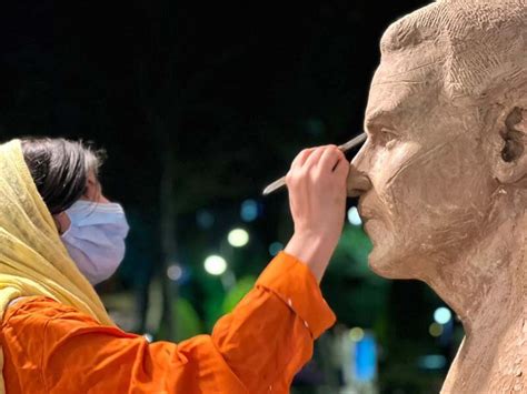 ورکشاپ مجسمه سازی، خوشنویسی و نگارگری در باغ گل‌های کرج برگزار شد