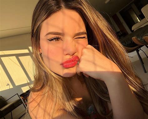 Luara Fonseca Live Stream Video And Photos 12 01 2022 • Celebmafia