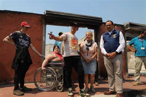 Américo Y Empresario Entregaron Vivienda Prefabricada A Vecina De