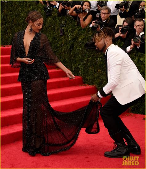 Beyonces Met Gala Looks Have Always Been Amazing Photo 3361358