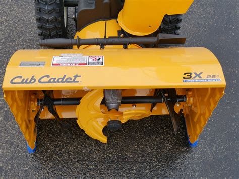 Cub Cadet Snow Blowers Tools In Action Guide To Snow Blowers