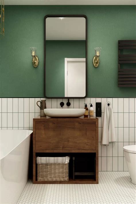Unieke Vintage Badkamer Inspiratie Met Een Groene Wand Bathroom Inspiration Bathroom Redesign