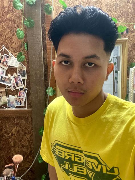 Aesthetic Selfie Aesthetic Selfie How To Wear