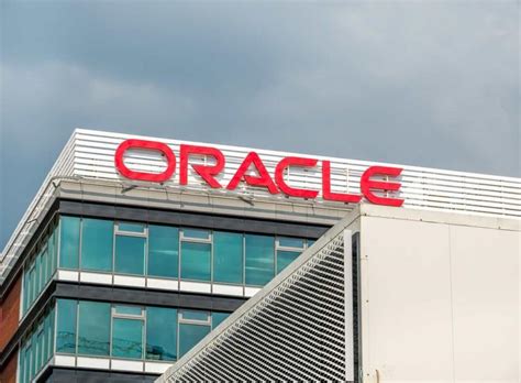 Oracle Cohere Team Up To Develop Generative Ai Services For Businesses —… Saul Melara 🤖🧠
