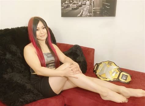 Io Shirais Feet
