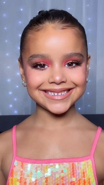 Bro Like We Didnt Even Know What Was Makeup In That Age 😾😾😾👹👹👺👺