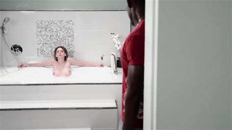 Bbc Fun In The Bathroom Eporner