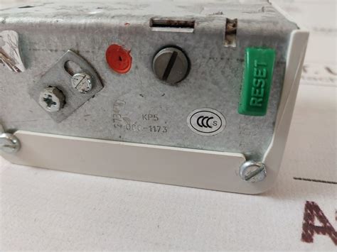 Danfoss Kp5 Pressure Switch - Aeliya Marine