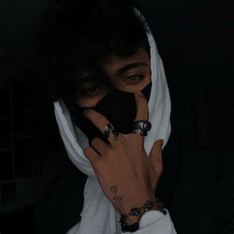 عکس پروفایل پسرانه دختر پسند خفن و لاکچری، جذاب و مغرور