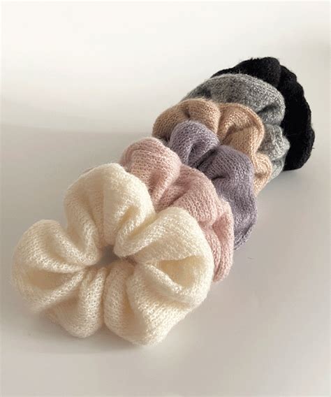 당일발송 포인트 니트 밍크 퍼 헤어슈슈 헤어곱창밴드 머리끈 스크런치 3개 이상 구매시 할인가 에이블리